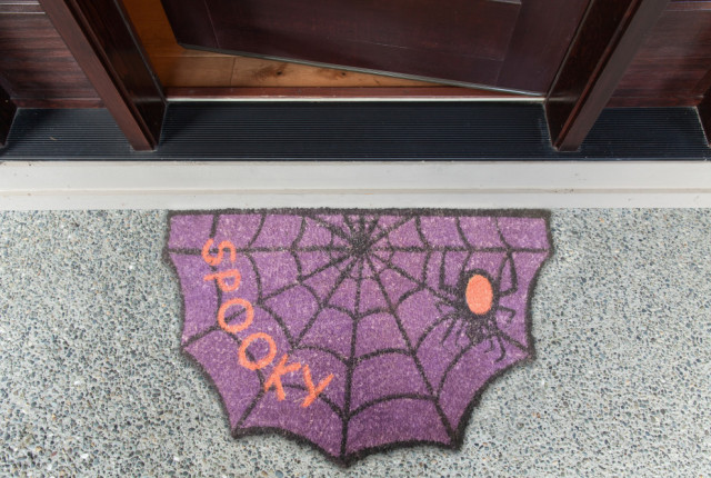 Halloween Spooky Spider Diecut Vinyl Back Doormat 18"x30 ...