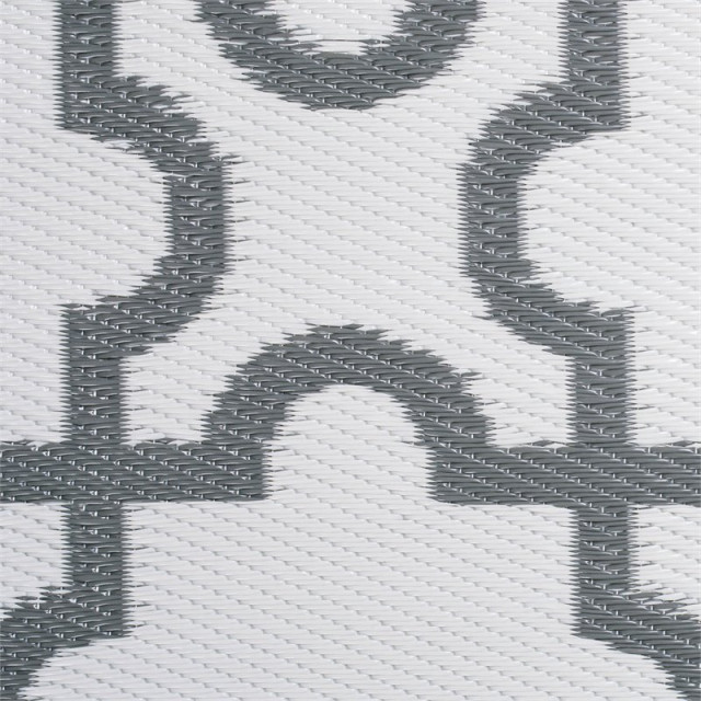 DII 4x6' Modern Style Plastic Lattice Outdoor Rug in Gray Finish ...