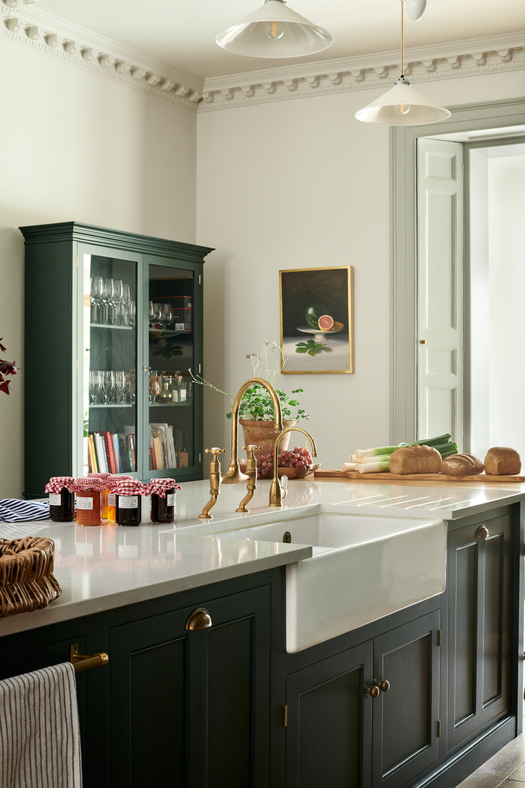 19 Ideas for Kitchen Display Units | Houzz UK