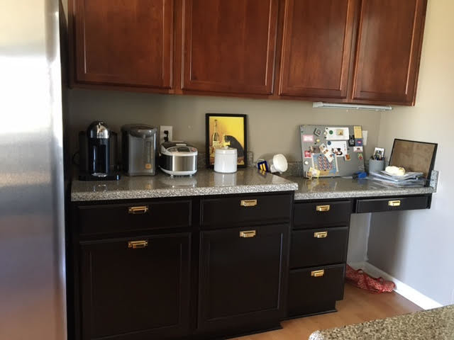 Need help to convert kitchen desk to counter...