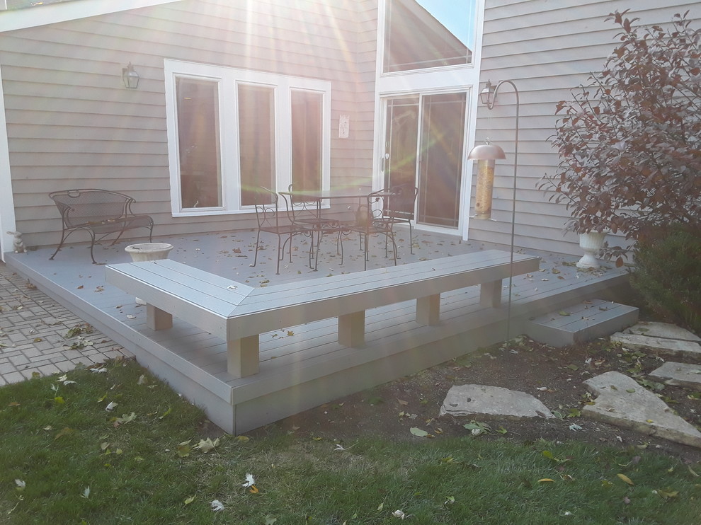 Timber Tech Deck with Floating Bench by Geneva, IL Deck Designer - Chicago - par Archadeck of ...