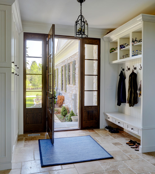 QUICK and PAINLESS Entryway Organizational Ideas for Families