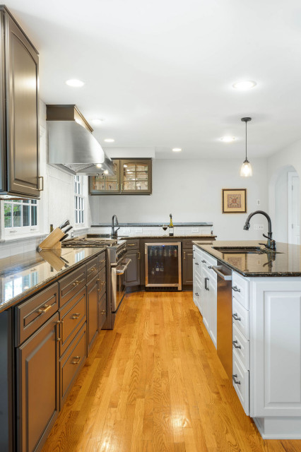 Kitchen Refresh - Painted Cabinets Sherwin Williams Iron Ore & Gossamer ...