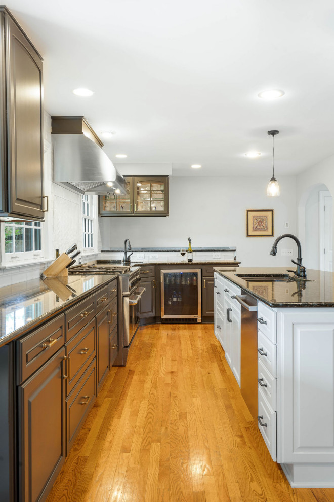 Kitchen Refresh - Painted Cabinets Sherwin Williams Iron Ore & Gossamer ...