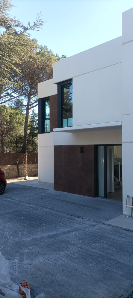 VIVIENDA UNIFAMILIAR CONSTRUCCION MODULAR - Modern - House Exterior ...