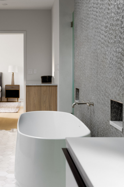 Modern Master Bath & Walk In Closet Wardrobe Design Combo By Darash ...
