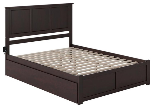Pemberly Row Wood Queen Bed with Footboard/Trundle in Espresso, Queen ...