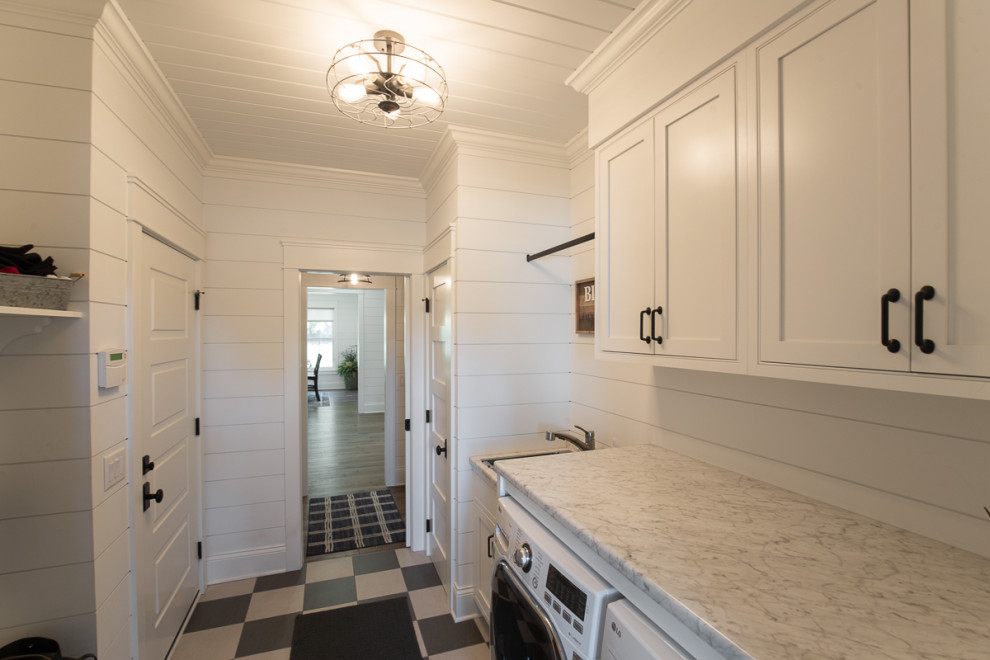 Modern Farmhouse - Utility Room - Minneapolis - by Schmidt Homes, Inc ...