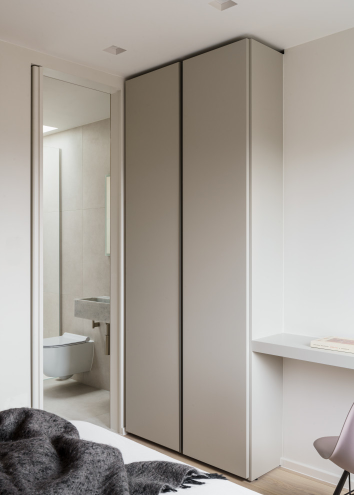 Complete Renovation with a High End, Minimalist Style - Modern ...