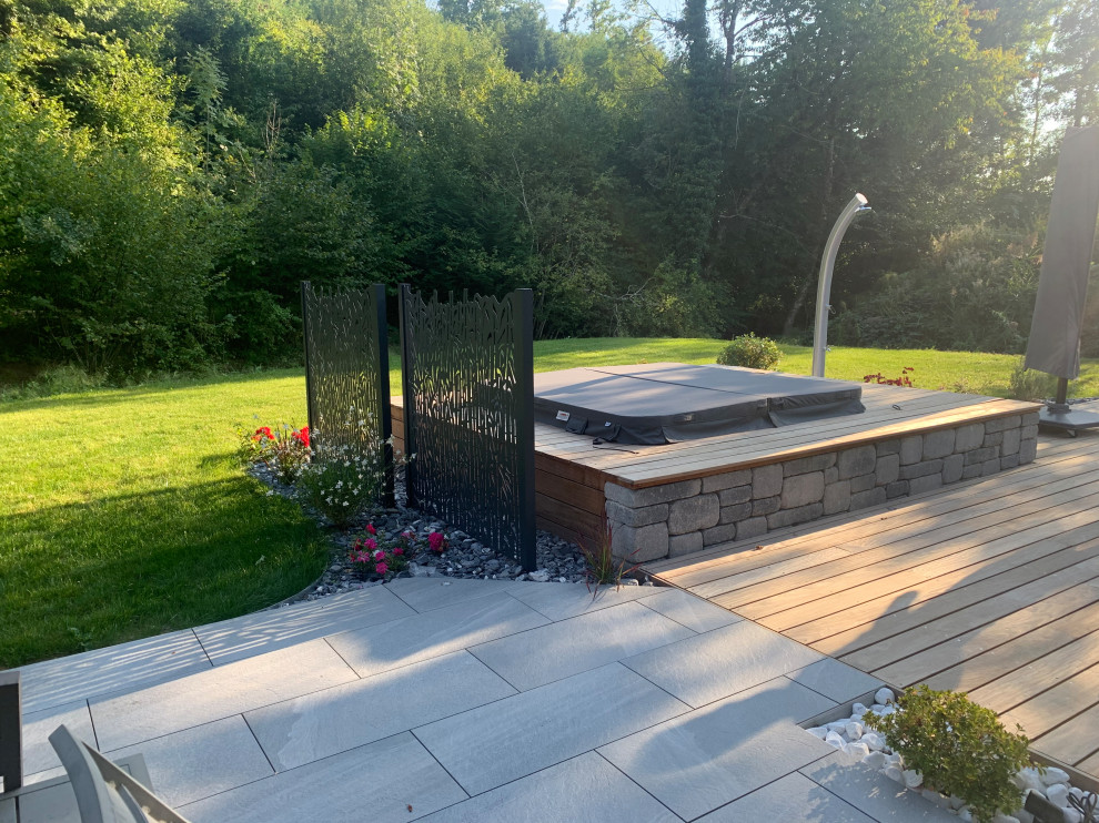 Aménagement d'un espace SPA dans un jardins moderne - Other - by ID ...