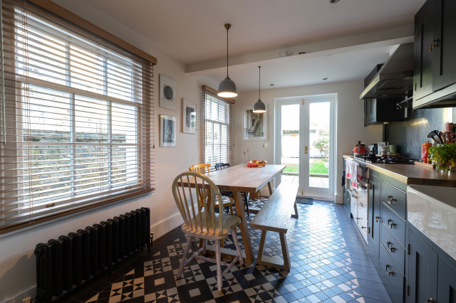 Renovation of a 3 bedroom terrace flat - Cass & Steph - Modern ...