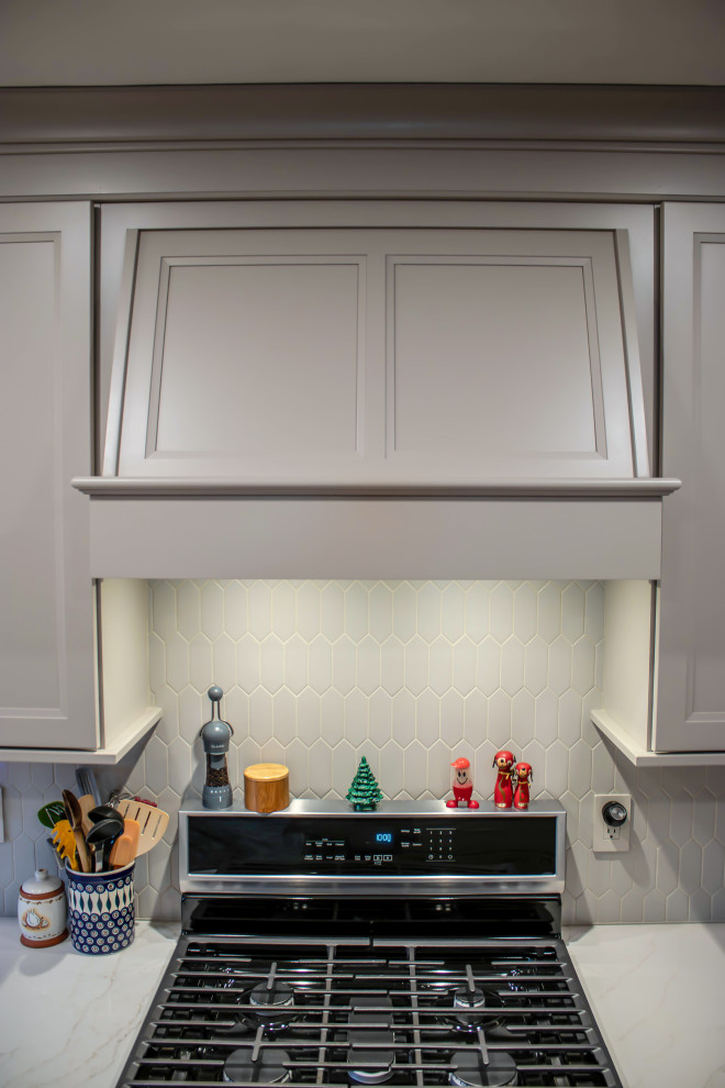 Two-Tone Neutral Kitchen with Quartz Countertop and Soho Picket ...