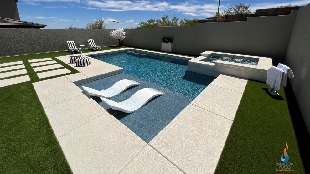 20 Pool Designs Under 600 sq ft - Pool - Las Vegas - by Paragon Pools ...