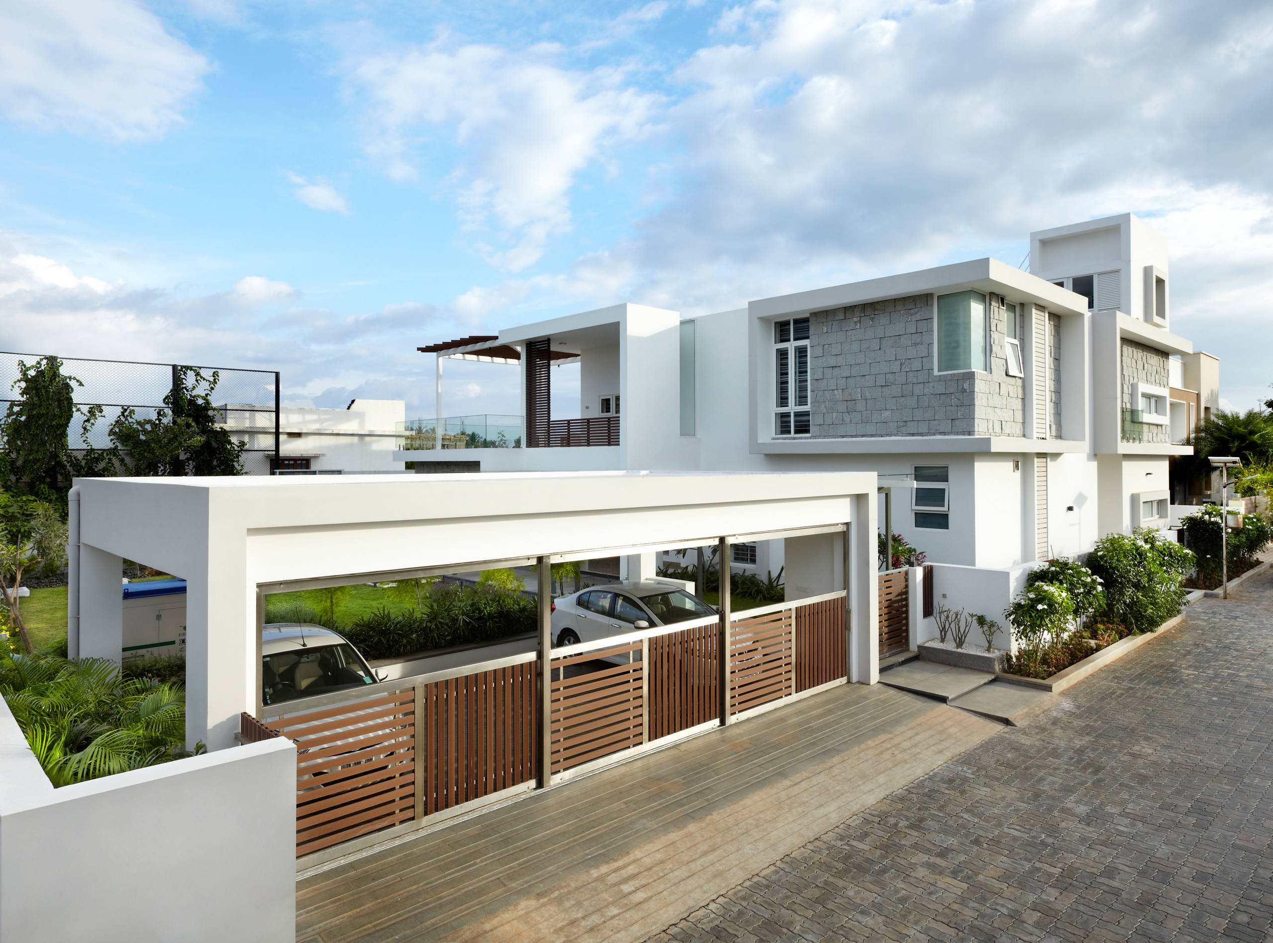 25 Strong Boundary Wall & Side Gate Designs