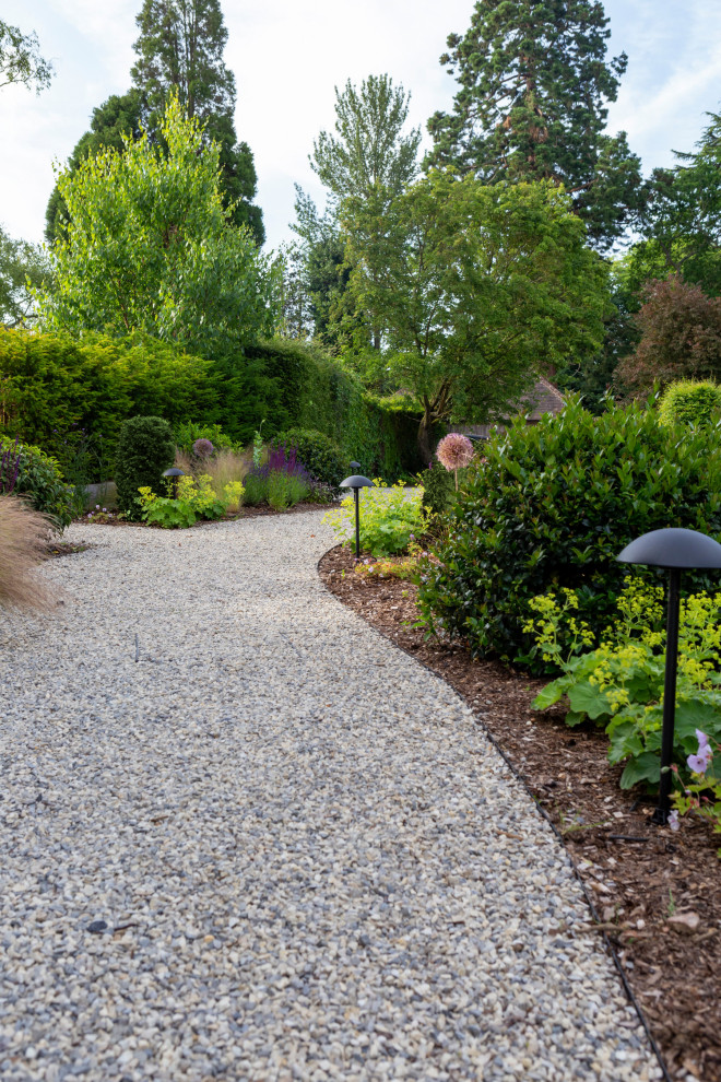 Country Estate Garden - Traditional - Landscape - Surrey - by ...