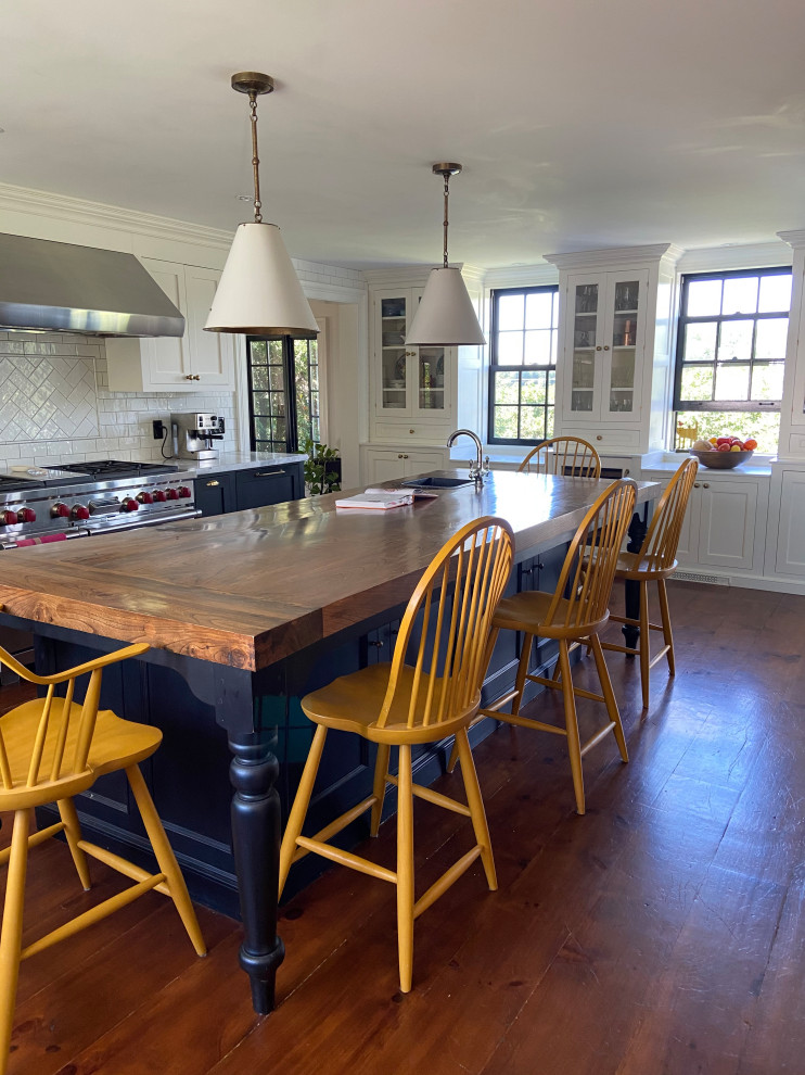 Eastern Townships Farmhouse - Farmhouse - Kitchen - Montreal - by ...