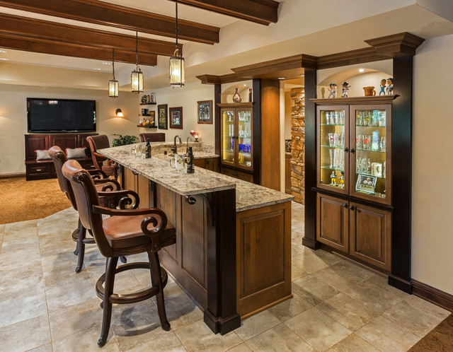 Lower Level Rec Room - Delafield - Traditional - Home Bar - milwaukee ...