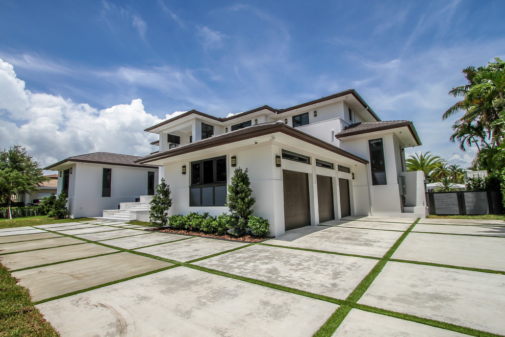 Miami Modern Custom Home - Modern - Exterior - Miami - by Pioneer ...