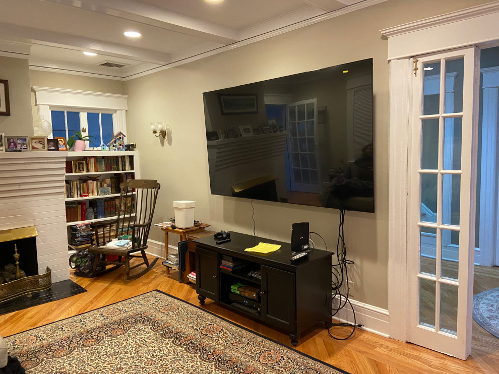 Massive TV -- what to do | Houzz Forum
