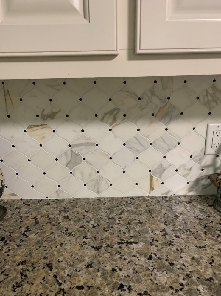 Bad backsplash and counter pairing. Help?