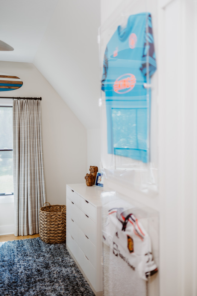Coastal Cool Tween Bedroom - Beach Style - Bedroom - Kansas City - by ...