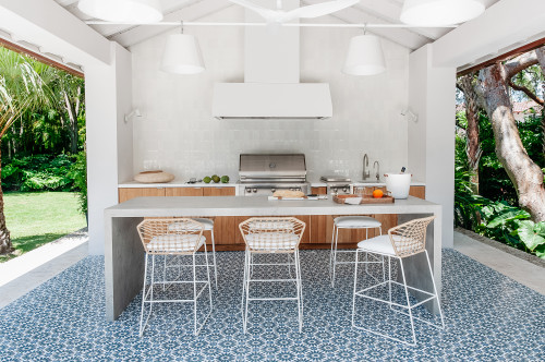 27+ Outdoor Kitchen Backsplash ( FUNCTIONAL & STYLISH ) - Designs