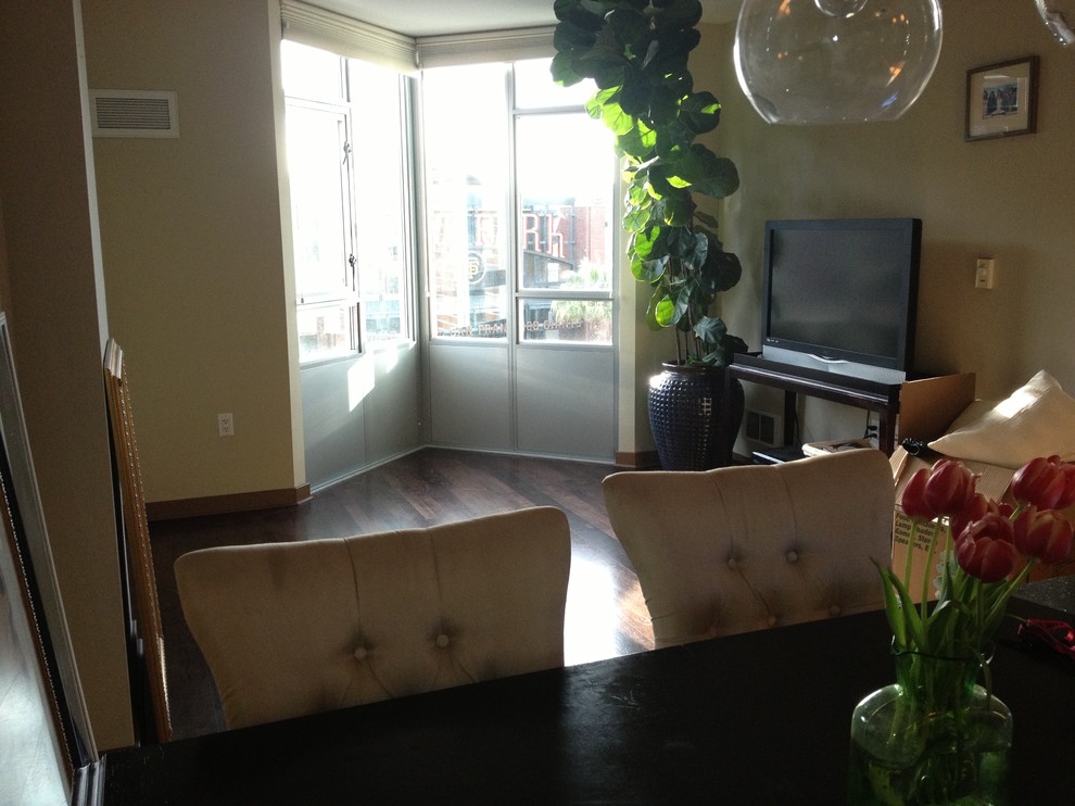 Need ideas for an odd shaped bay window