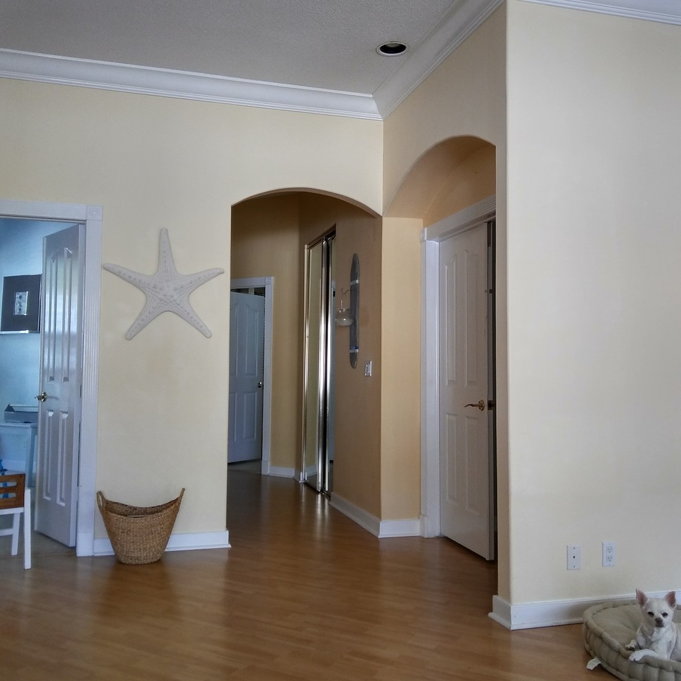 Arch or square frame?