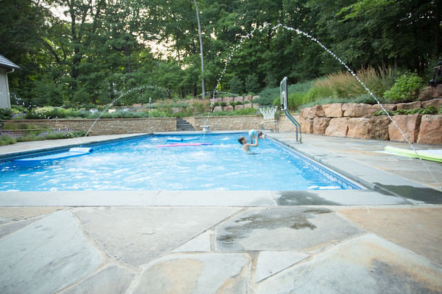 Summer Fun - Modern - Pools - Minneapolis - von Outdoor Excapes of Lake ...
