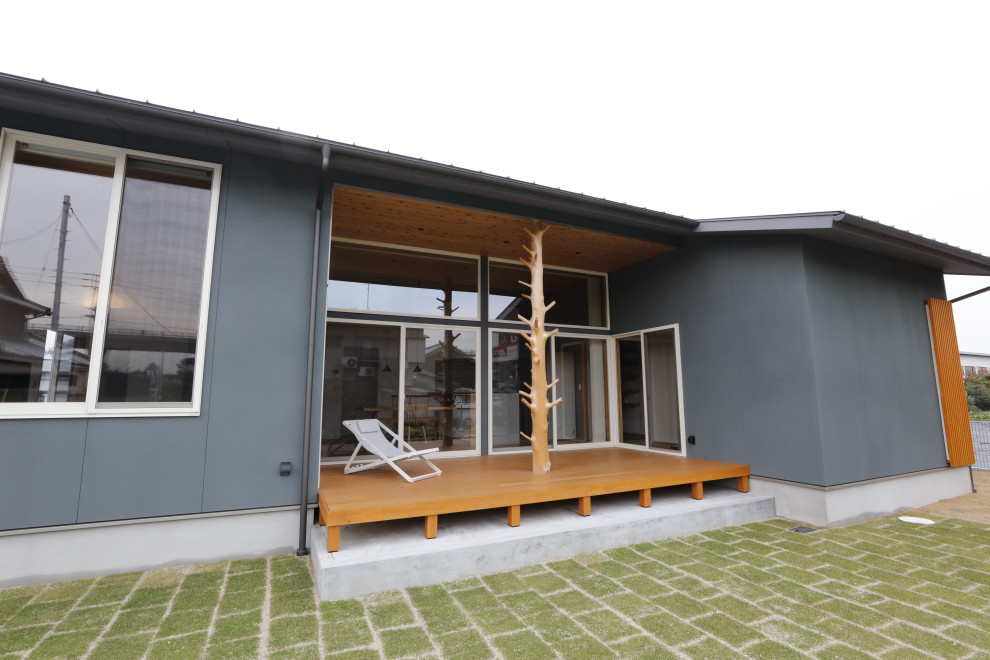 高松市のULTRA遊ぶ家平屋 - コンテンポラリー - デッキ - 他の地域 - 黒渕忍建築設計事務所 | Houzz (ハウズ)