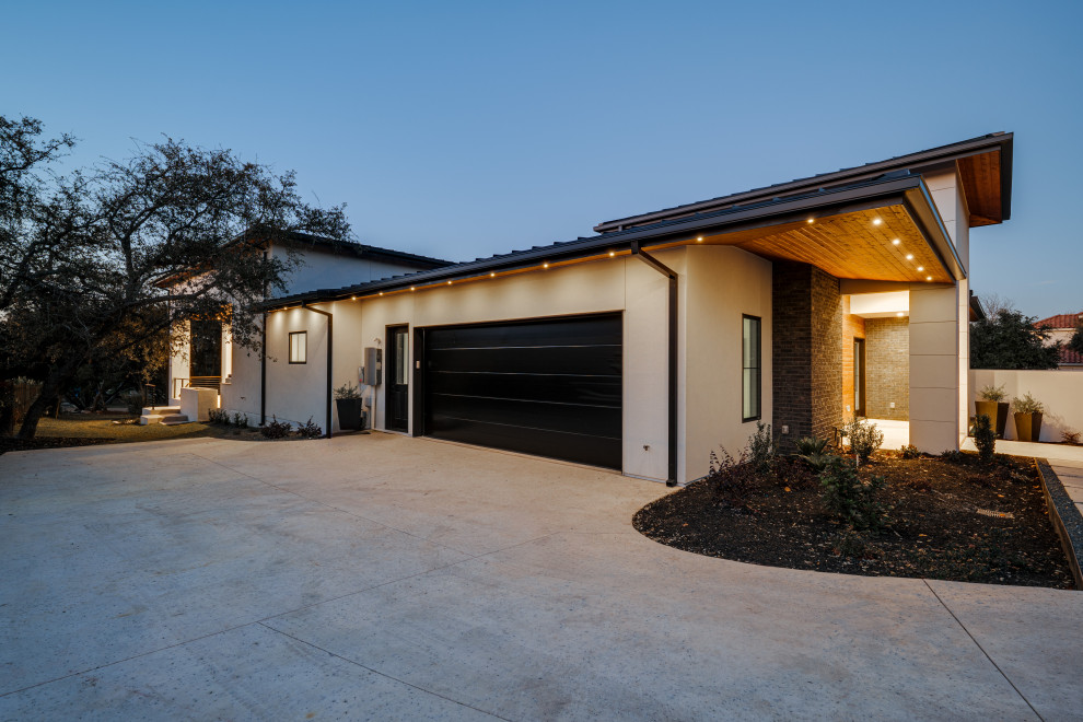 The Hills Contemporary - House Exterior - Austin - by Peak Design Build | Houzz IE