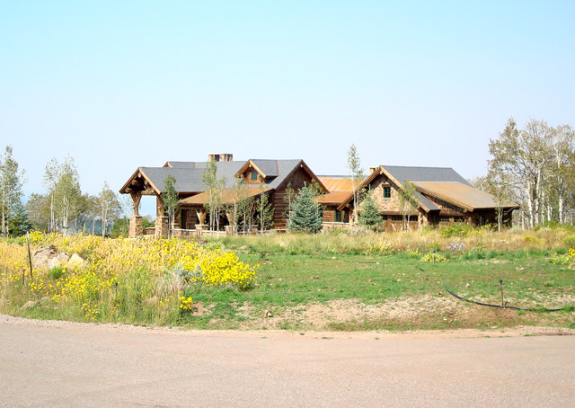 Western Rustic House Exteriors