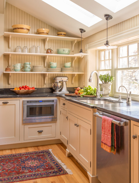 Melrose Graham Kitchen - Traditional - Kitchen - Boston - by Heartwood ...