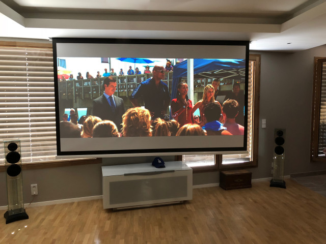 L’Installation Home Cinema invisible en pièce de vie de Stéphane ...