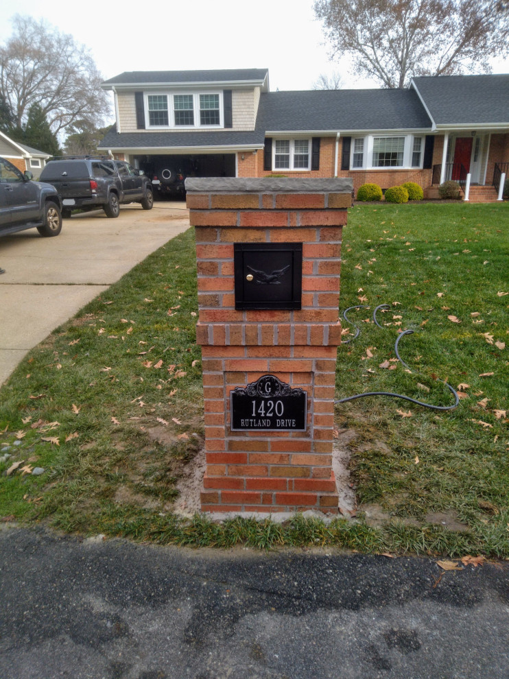 Masonry Mailbox (Brick w/ Stone Cap) - Other - by Boyd's Custom Masonry ...