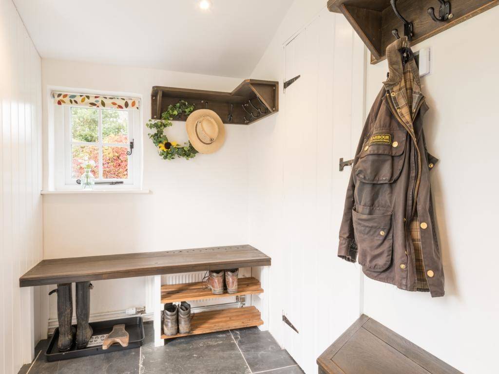 How to Design a Boot Room | Houzz UK