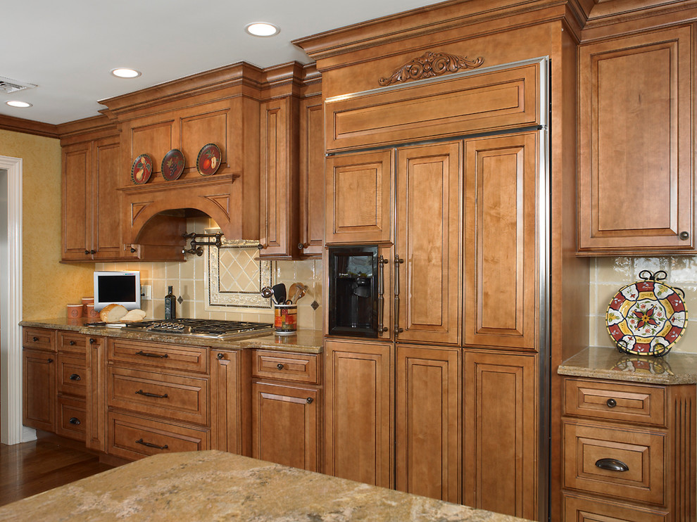 Five Star Kitchens Portfolio - Traditional - Kitchen - New York - by ...
