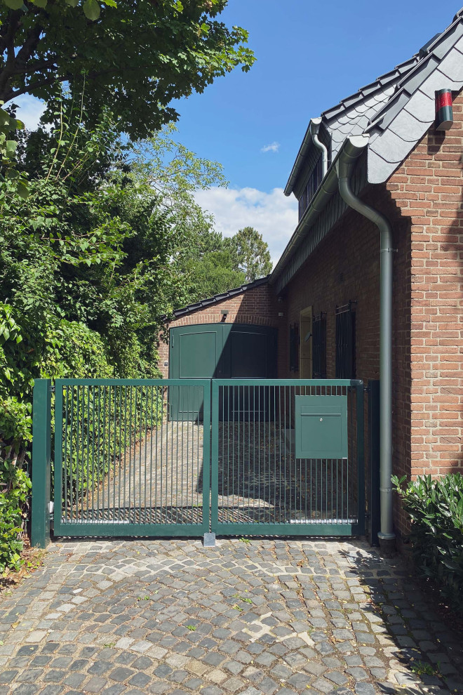 Zugang Haus - Contemporary - Garage - Dusseldorf - by KuDo Architektur ...