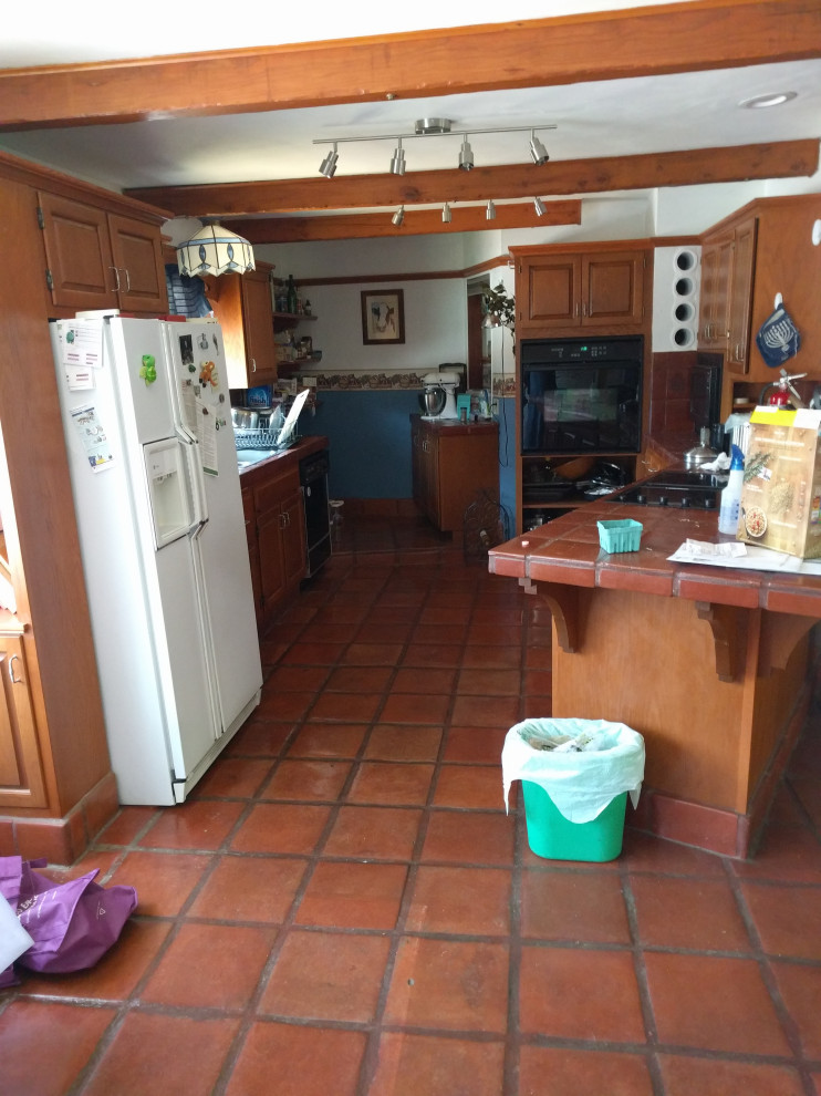 Stuck on awkward kitchen layout - better to switch with dining??