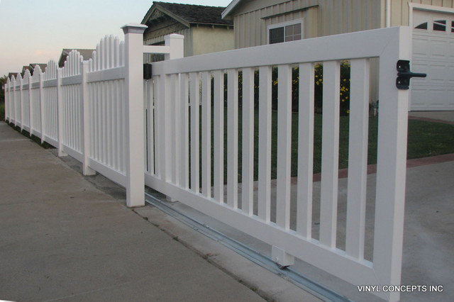 SLIDING AND ROLLING GATES - Los Angeles - by Vinyl Concepts Inc | Houzz UK