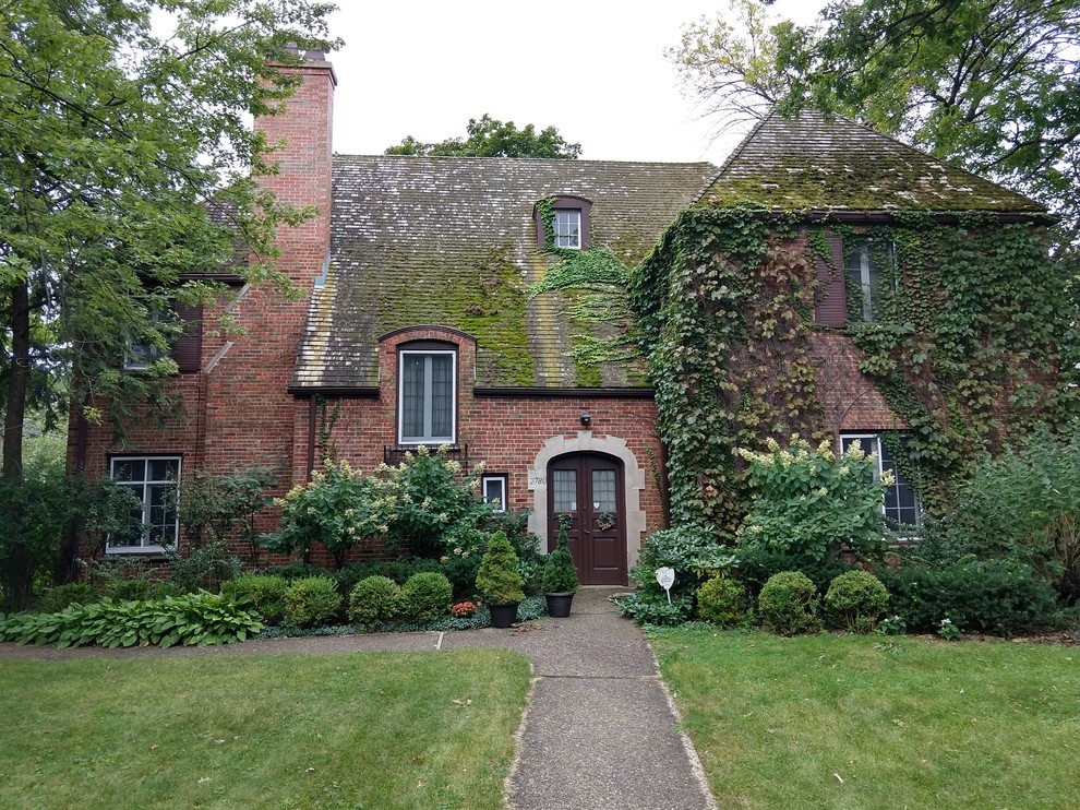 Which roof would you chose for this 91 yr old Norman cottage? | Houzz Forum