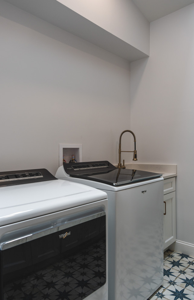 Dulles KB Fairfax Station Kitchen Photos - Kitchen - DC Metro - by ...