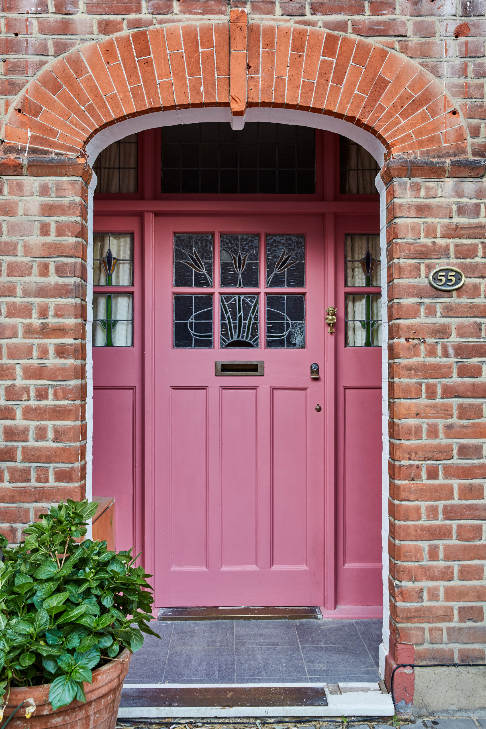 Houzz Tour: Modern and Vintage Mix Beautifully in a Period Home