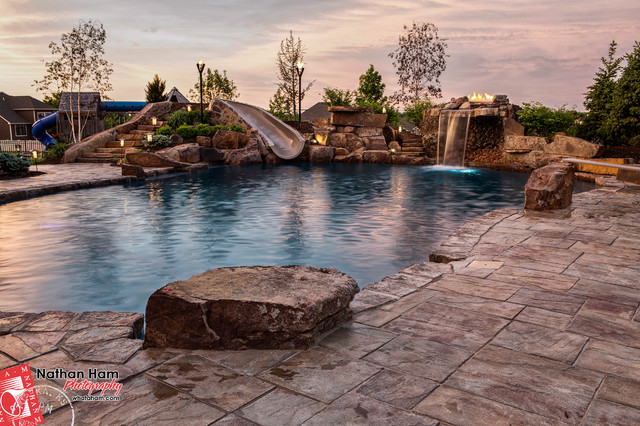 Custom Moss Rock Pool - Piscine - Autres périmètres - par Landmark ...
