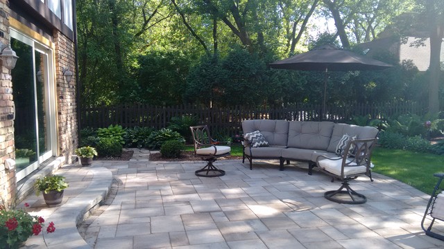Belgard Paver Patio in Willowbrook, IL - Traditional - Patio - Chicago ...