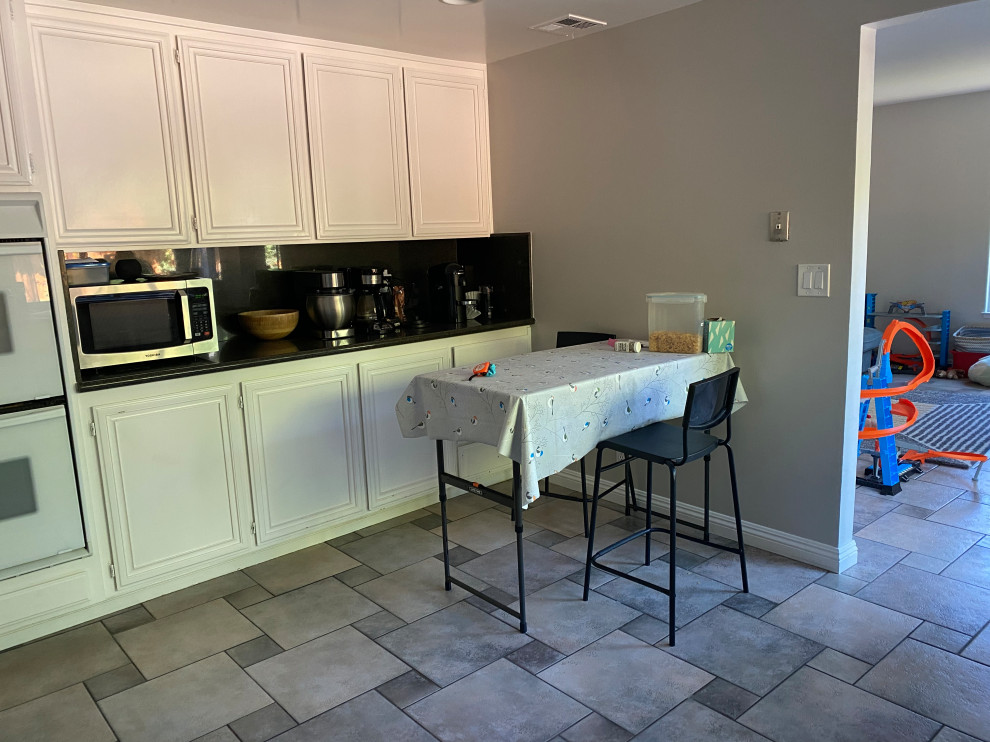 Kitchen Layout ideas - 12’ x 14.5’ enclosed