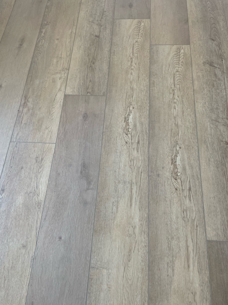 AITA? identical LVP pattern side by side