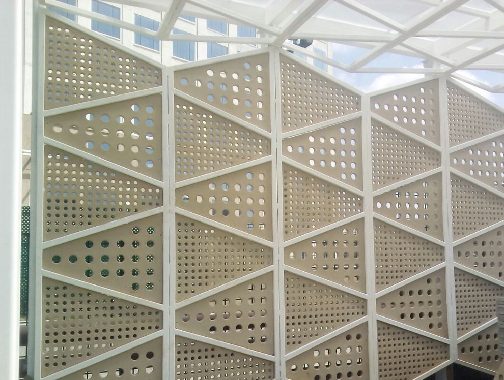 6 Reasons to Bring Jalis Into Your Home