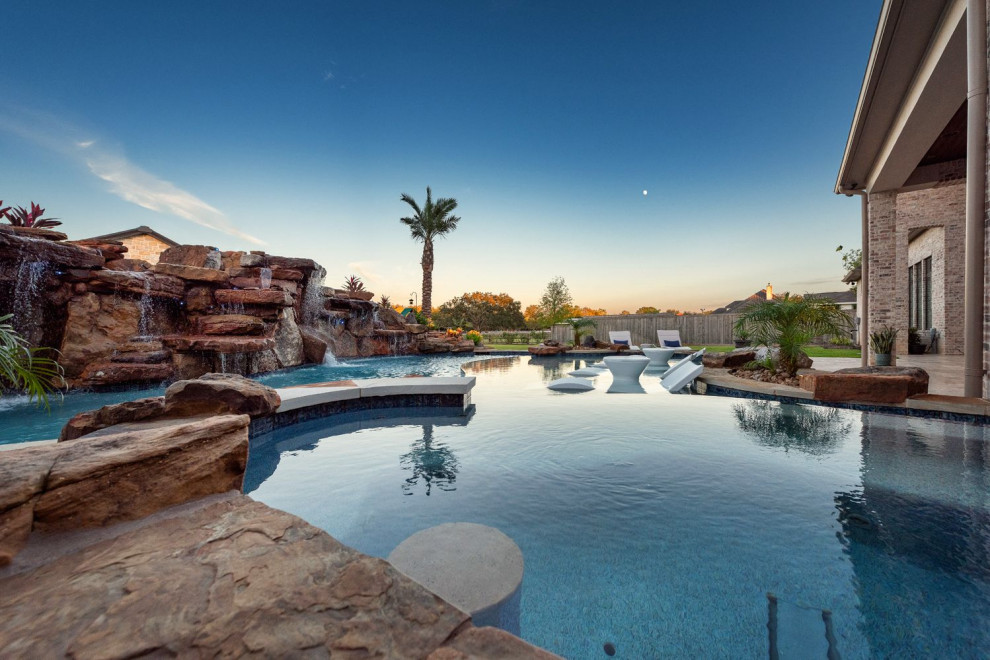 Swimming Pools & Out dooor Living - Pool - Houston - by Tipton Spires ...
