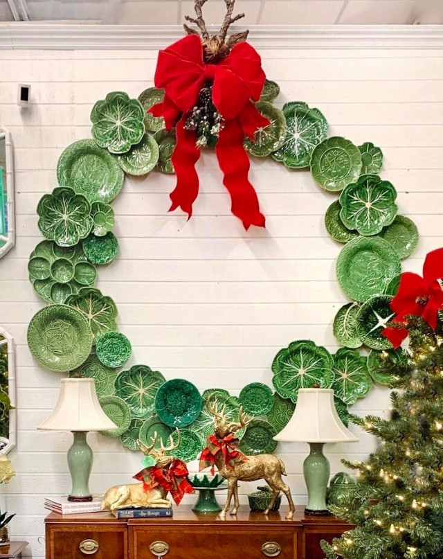 Majolica Plate Wreath